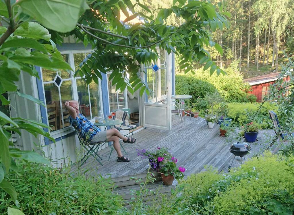 Moas Flowergarden – cottage by the sea, island of Tjörn | Farmstay Sweden